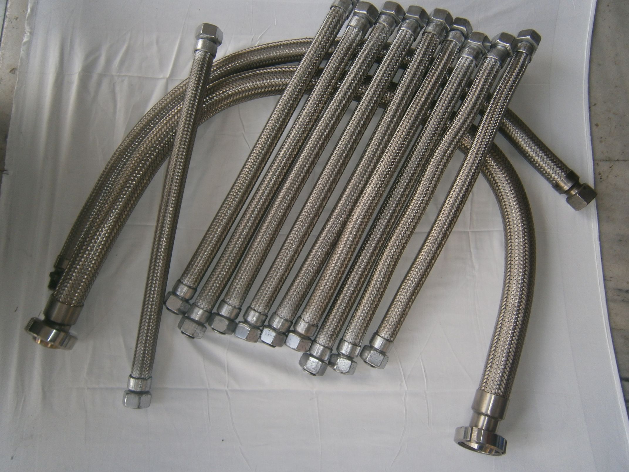 Πλαστικοί σωλήνες σπιράλ νερού